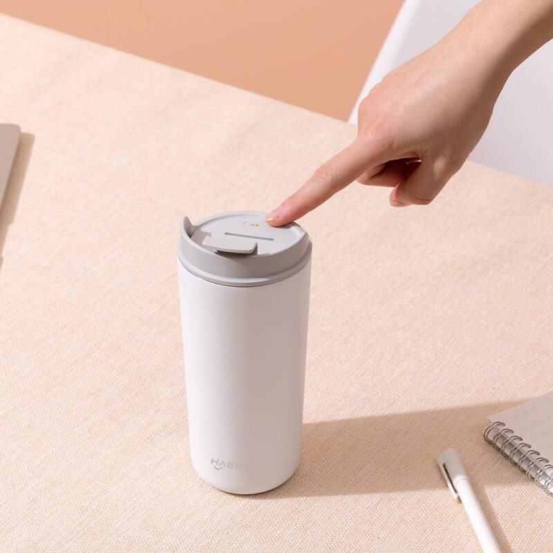 What are the features of the smart water bottle? - Haers Drinkware